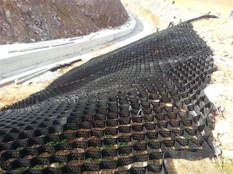 Geocell Cellular Confinement System - Apaydin Export